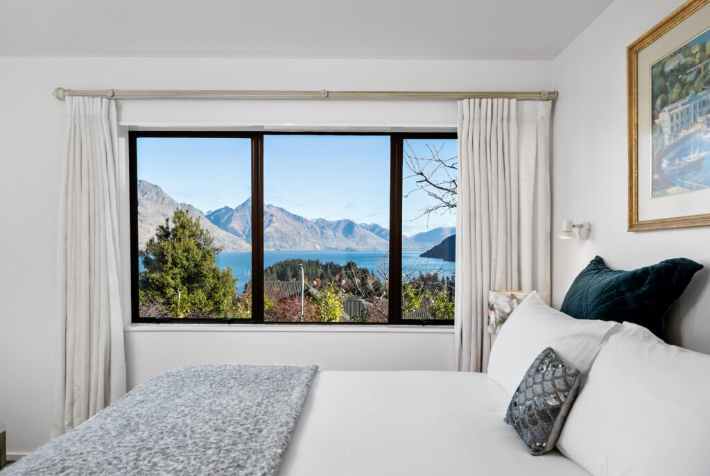 Queenstown Freehold Luxury Accommodation Lodge for sale | For Sale ...